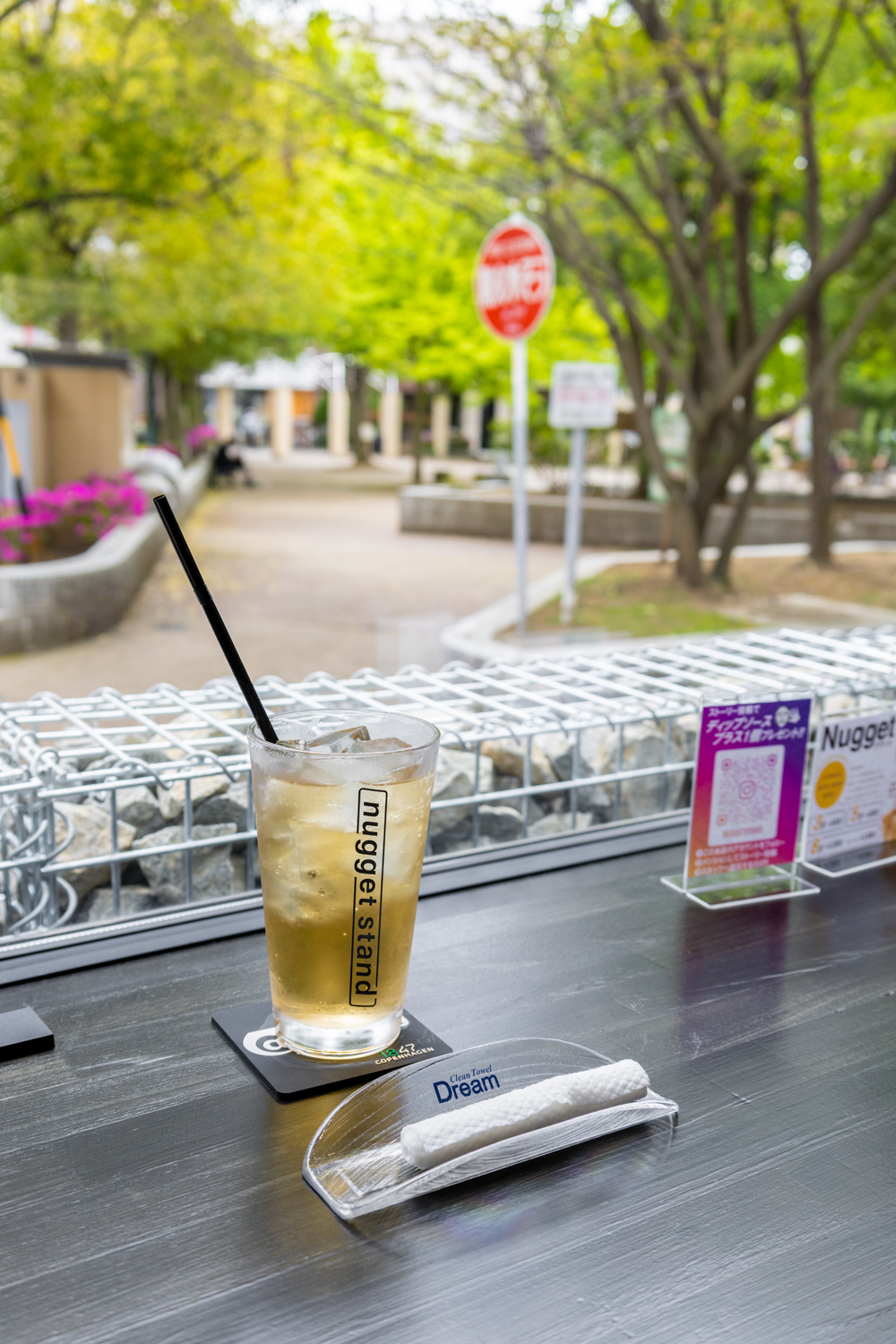 nugget stand （ナゲットスタンド）でナゲットとホットドッグを食べてみた│はいしゃの食べ歩き