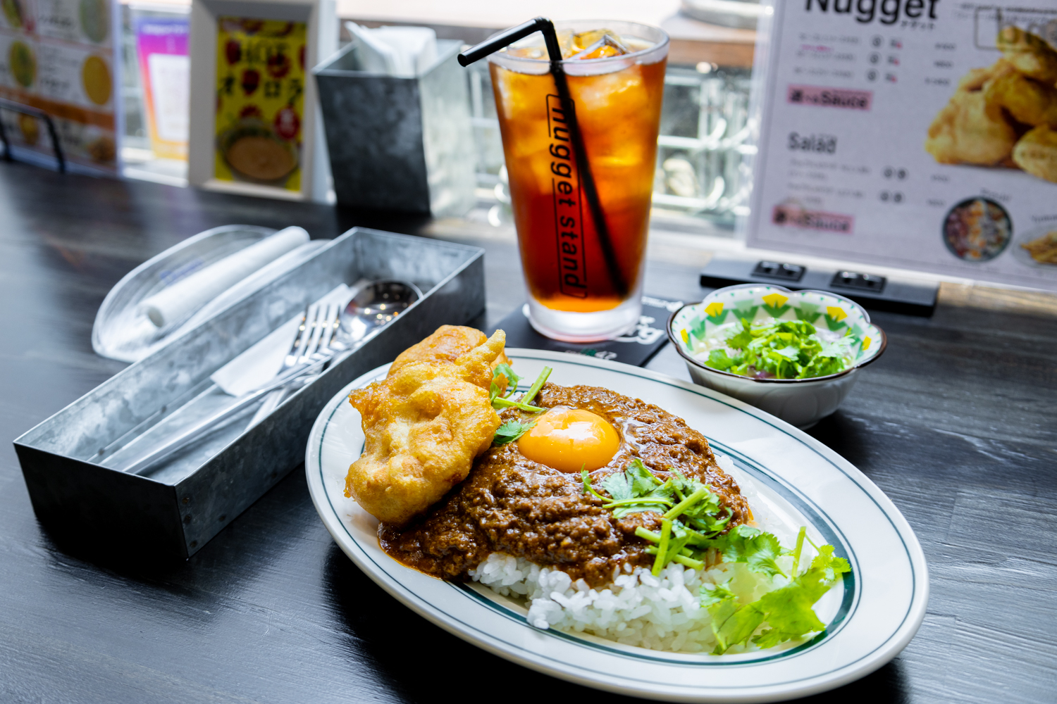 nugget stand （ナゲットスタンド）でランチにキーマーカレーとナゲットを食べてみた│はいしゃの食べ歩き