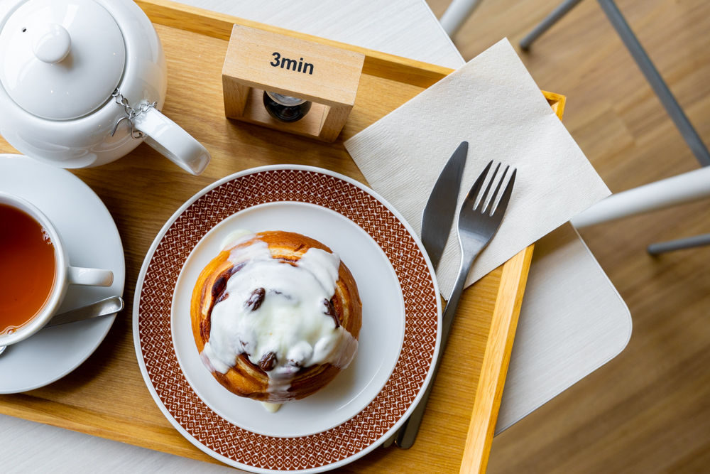 Roger cafe（ロジェカフェ）でラムレーズンのシナモンロールを食べてみた│長野を食べ歩き