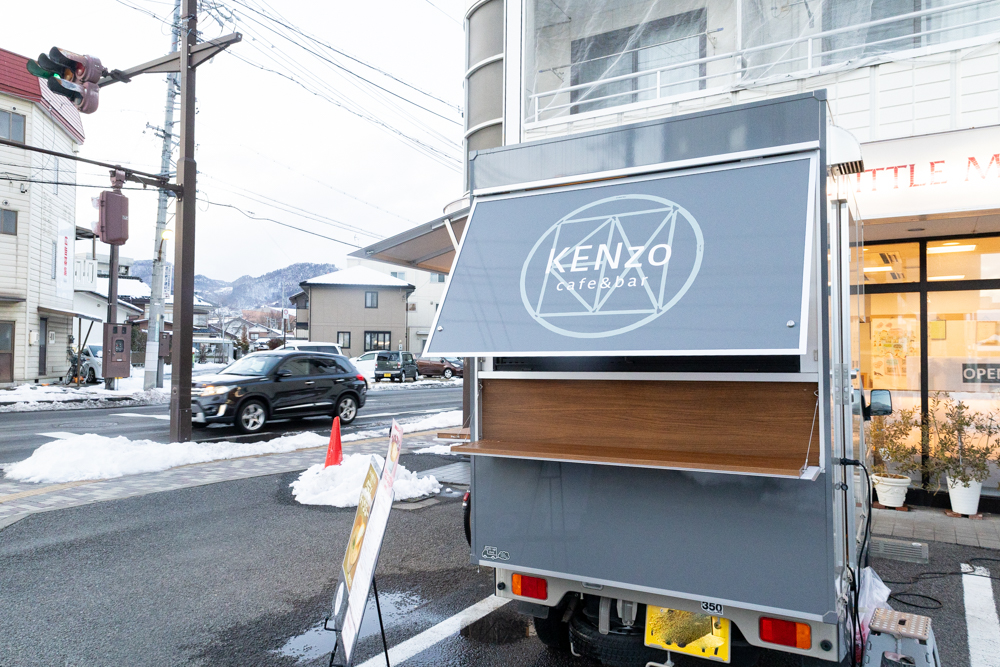 KENzo cafe&barのキッチンカーで2月限定のクレープを食べてみた│長野を食べ歩き